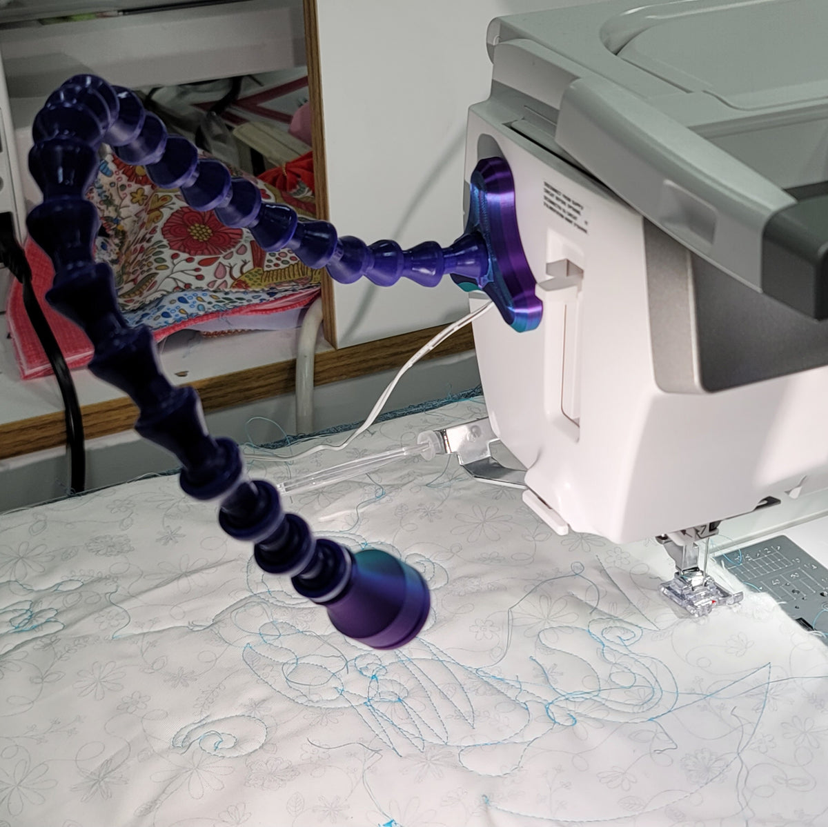 R3V Reach™ Zero Gravity Multi Workspace Light – Lumitask